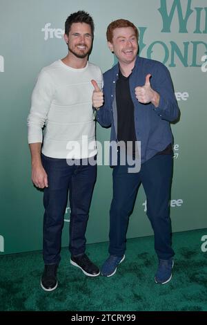 Robbie Amell und Owen Daniels bei der Amazon Freevee und Prime Video ...