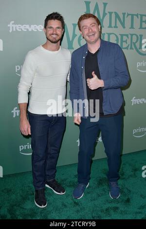 Robbie Amell und Owen Daniels bei der Amazon Freevee und Prime Video ...