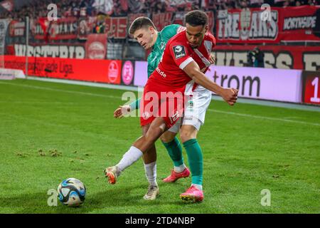 ZWEIKAMPF Eric Voufack (Rot-Weiss Essen, #19) und Robin Velasco (VfB ...