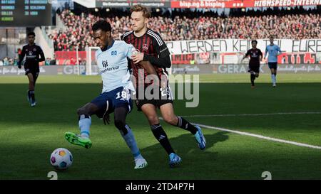 Bild: Bäckerei Jatta (Hamburger SV, 18). 16.12.2023, Fußball, 2. Bundesliga, 1. FC N?RNBERG ...