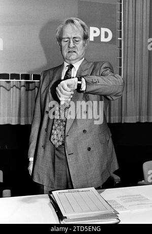 Der nordrhein-westfaelische Ministerpraesident Johannes Rau, Tochter ...