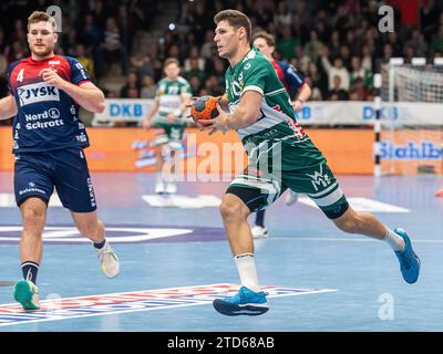 Sebastian Heymann (frisch auf Goeppingen, #10) jubelt, frisch auf ...