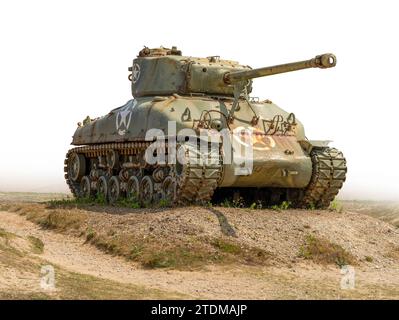 Historischer Panzer am Utah Beach, einer der fünf Gebiete der ...