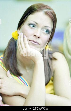 Performance K3, Wilgenhoek Haarlem, Haarlem, Niederlande, 06-06-2002 ...