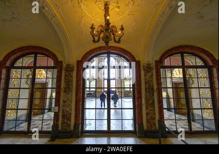 Schlesien Innenansicht Schloss Fürstenstein Zamek KsiÄÖÅ¼. Das Schloss ...