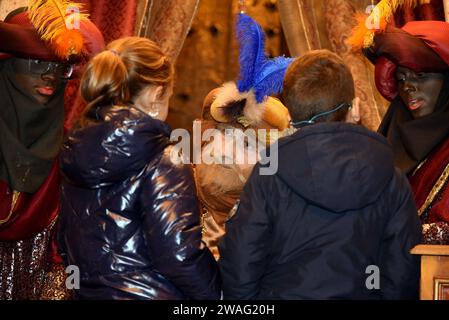 Der Bote der drei Weisen, Hoheit Artabà, zusammen mit seinen ...