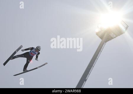 06 Januar 2024, Österreich, Bischofshofen: Skispringen/Skispringen ...