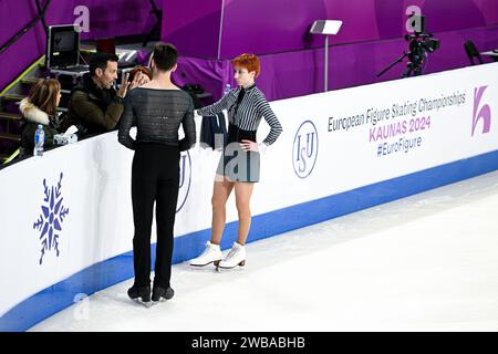Evgeniia LOPAREVA & Geoffrey BRISSAUD (FRA), während des Eistanz ...