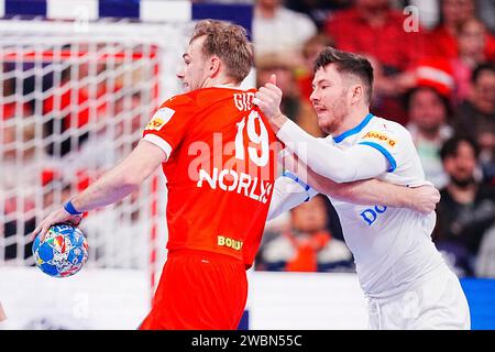 Denmarks Mathias Gidsel während des EHF Euro 2024-Spiels zwischen ...