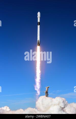 Die SpaceX Falcon 9 startete am 21. November 2020 das Raumschiff ...