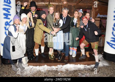 1. Sieger-Mitte Philipp Birnstiel Franzsika Knuppe Model Laura Langas ...