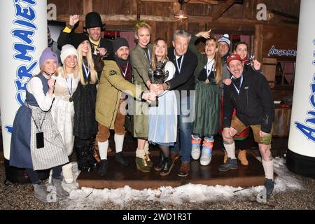 1. Sieger-Mitte Philipp Birnstiel Franzsika Knuppe Model Laura Langas ...