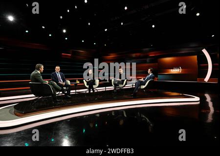 Talkrunde bei Markus Lanz , ZDF 01/24 her Markus Lanz, Sahra ...