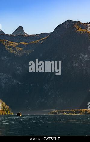 Bootsfahrt/Schifffahrt auf dem Königssee, Königssee mit St. Bartholomä ...