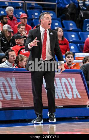 24. JANUAR 2024: Angelo Brizzi (14), der Scharfschütze der Davidson ...