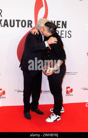 Deutscher Musikautorinnen Preis 2024 Rolf Zuckowski und Kerstin Ott ...