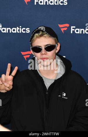 Der Kid LAROI nimmt am 10. Februar 2024 an Michael Rubins Fanatics ...