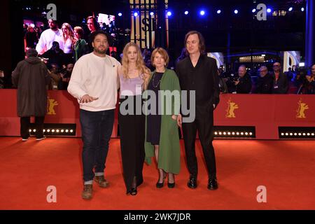 Ronald Zehrfeld, Corinna Harfouch, Lilith Stangenberg und Lars Eidinger ...