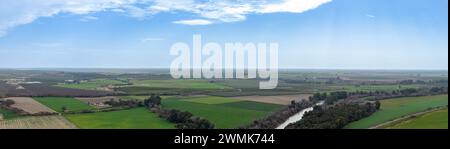 ALMODOVAR DEL RIO, SPANIEN - FERBUARY 12, 2023: Panoramablick vom ...