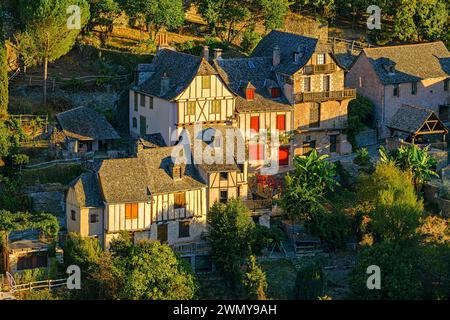Frankreich, Aveyron, Conques, beschriftet eines der schönsten Dörfer in ...