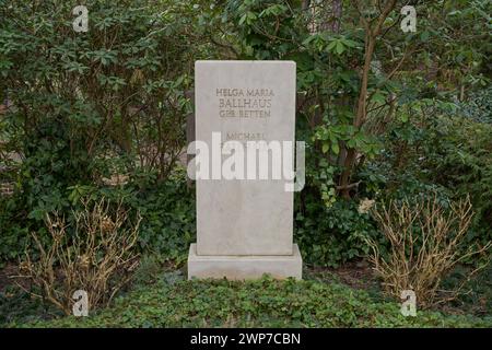 Helga Maria und Michael Ballhaus, Grab, Waldfriedhof Dahlem, Hüttenweg ...