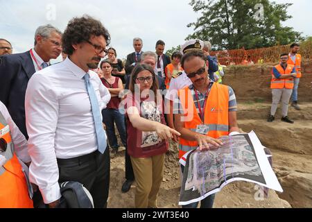 Der italienische Minister für Infrastruktur und Verkehr, Danilo ...