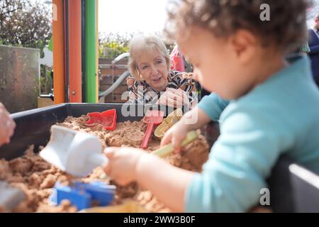 Gesundheitsministerin Dame Andrea Leadsom während eines Besuchs im ...