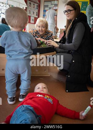Gesundheitsministerin Dame Andrea Leadsom während eines Besuchs im ...