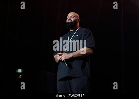 Rapper bei Bushido KÖNIG FÜR IMMER Tour 2024 live in der Olympiahalle ...