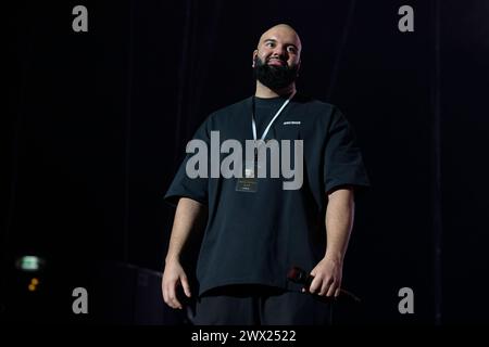 Rapper bei Bushido KÖNIG FÜR IMMER Tour 2024 live in der Olympiahalle ...