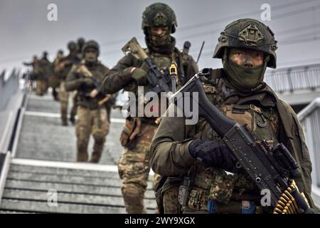 Nijmegen, Niederlande. April 2024. Mitglieder der 11 Air Assault ...