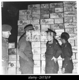 ACHTE ARMEE: GENERAL LEESE TOURT AN DER ACHTEN ARMYAT, Einem STÜTZLAGER ...