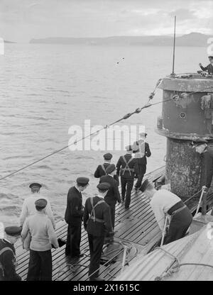 U-BOOTE ERGEBEN SICH AM LOCH ERIBOLL. 9. UND 10. MAI 1945, LOCH ERIBOLL ...