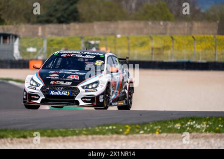 Nick Halstead 22 Team BRISTOL STREET MOTORS BTCC Media Day wird am 16 ...