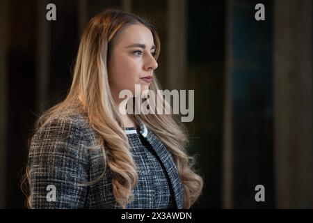 Meghan Gallacher MSP Conservative beim ersten Treffen der neuen MSPs ...