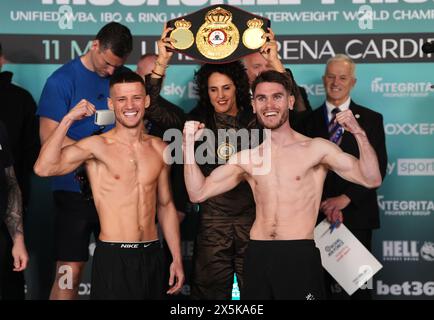Rhys Edwards (links) und Thomas Patrick Ward im Federgewichtskampf in ...