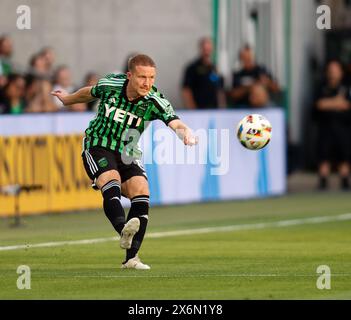 Austin, Texas, USA. Mai 2024. Der Schiedsrichter Filip Dujic warnt ...