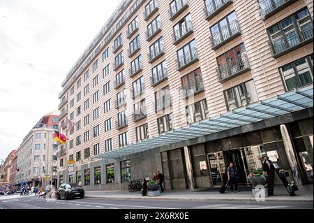 Berlin, Deutschland. Mai 2024. Die Organisatorin Melody Sucharewicz (M ...