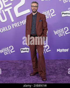 Dave Holstein kommt am Montag im Disney and Pixar's INSIDE OUT 2 World ...