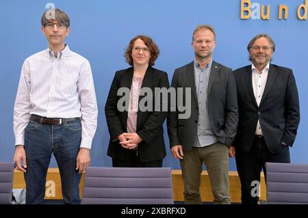 Claudio Jax, Alexandra Hoorn, Benny Folkmann und Michael Groß bei der ...