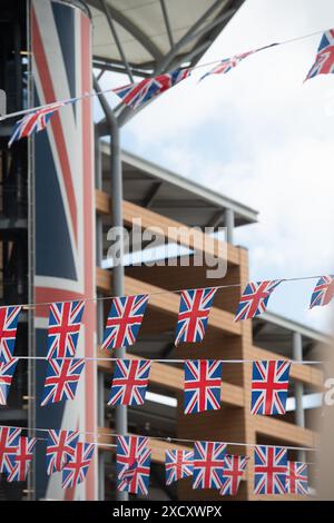 Juni 2024. Berkshire, Großbritannien. Yaourou Konate trägt einen Hut ...