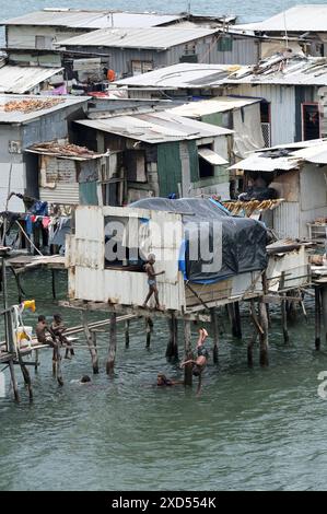 PAPUA NEUGUINEA, Hauptstadt Port Moresby, Siedlung Hanuabada mit ...