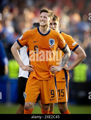 BERLIN - 25. JUNI: Micky van de Ven aus den Niederlanden, Romano Schmid ...