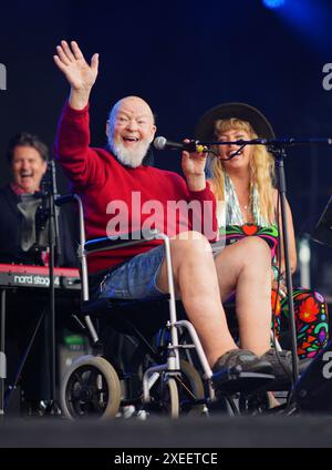 Sir Michael Eavis auf der Parkbühne beim Glastonbury Festival auf der ...