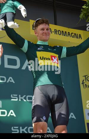 Jonas Abrahamsen (Mobility UNO X) ist der Leader des Green Trikots auf Stage 3 Piacenza-Torino ...