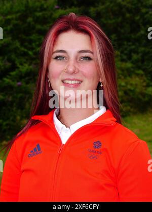 Penny Healey während der Ankündigung des Team GB Paris 2024 ...