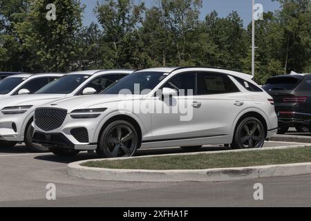 Indianapolis - 30. Juni 2024: Genesis GV80 2.5T Display in einem Händlerbetrieb. Genesis bietet ...