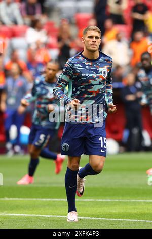 MÜNCHEN: Micky van de Ven aus Holland, Holländer Torhüter Bart ...