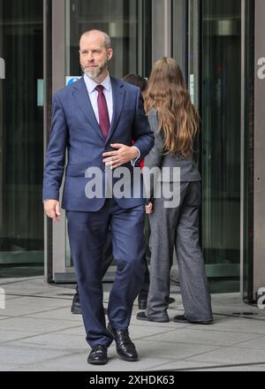 Jonathan Reynolds, Business and Trade Secretary, President of the Board ...