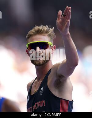Der Brite Josh Kerr folgte dem 1500-m-Finale der Männer im Stade de ...